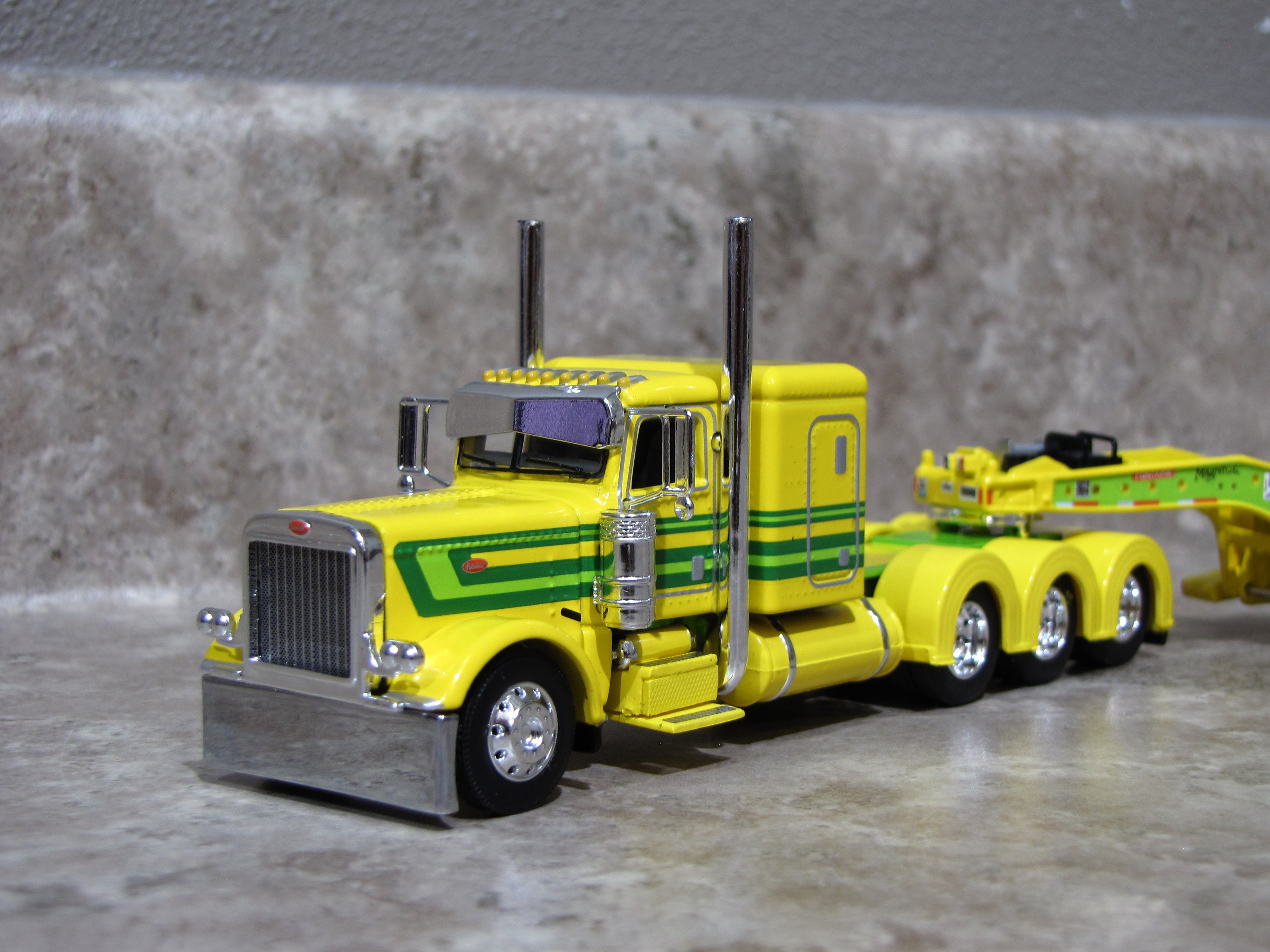DCP #60-1974 Yellow Green Peterbilt 389 W Lowboy Trailer – JW Toy Trucks