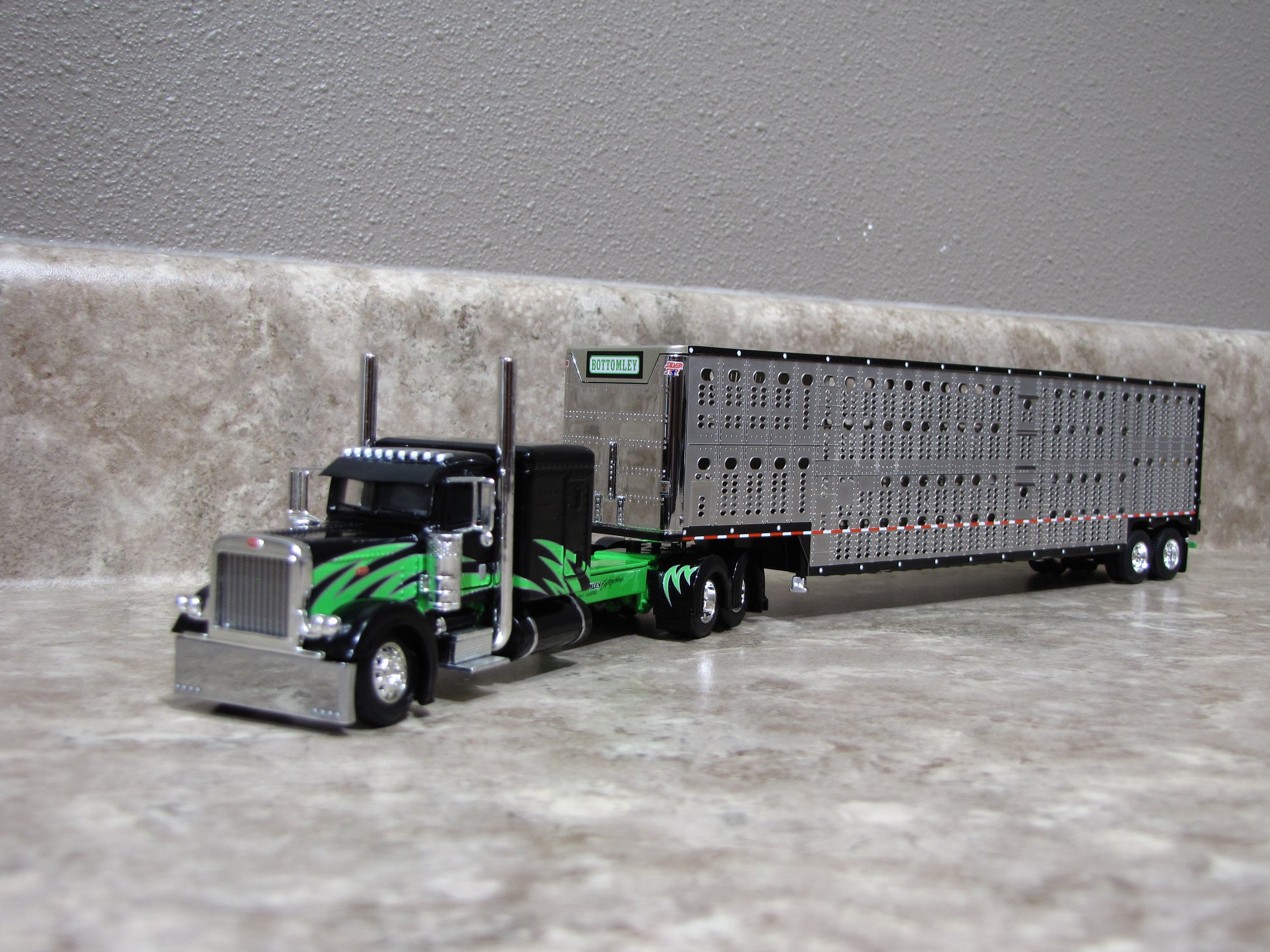 #60-1310 Big Daddy Bottomley Enterprises – JW Toy Trucks
